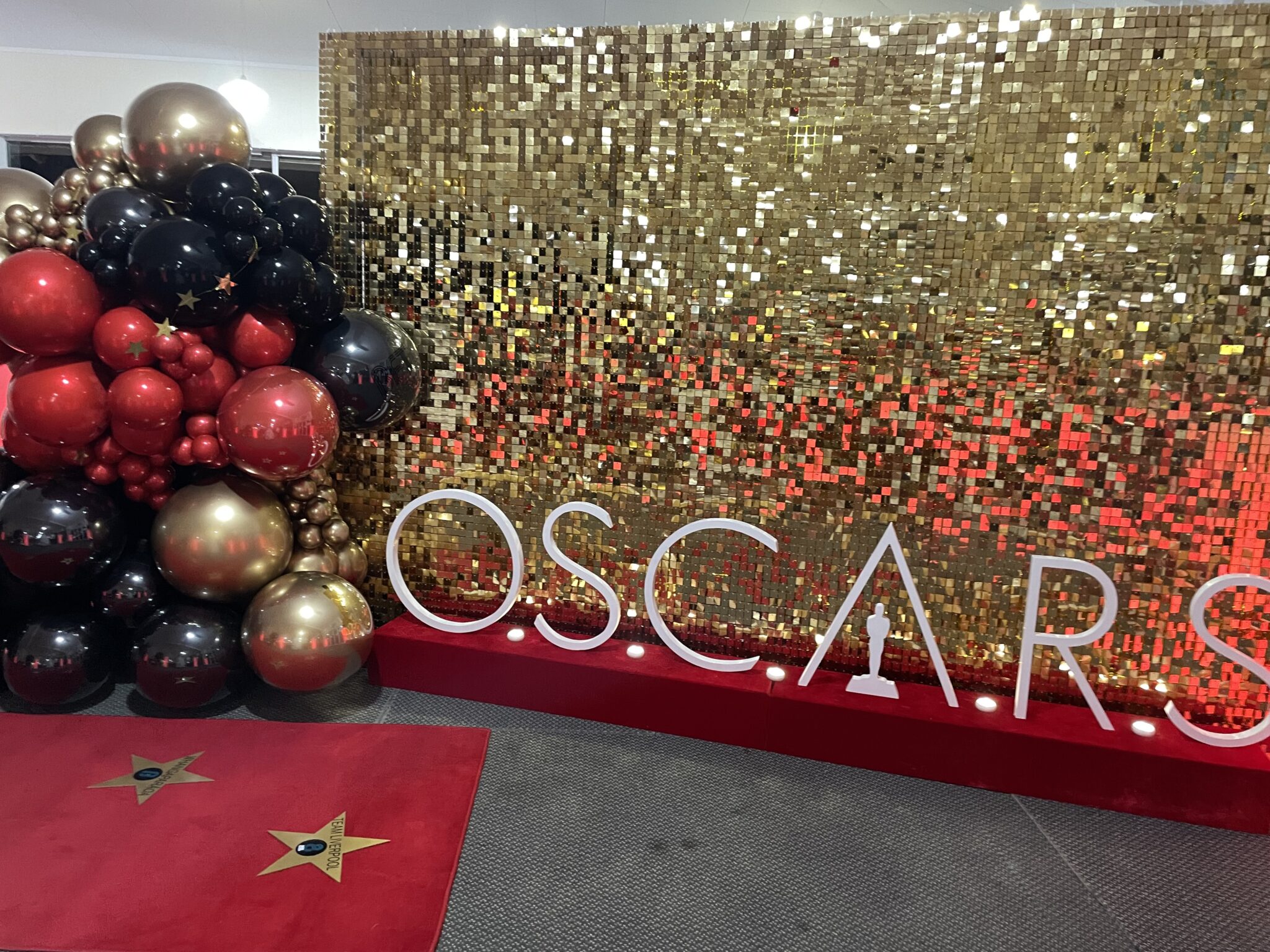 Night at the Oscars / Academy Awards Theme Decor – PartyCrate