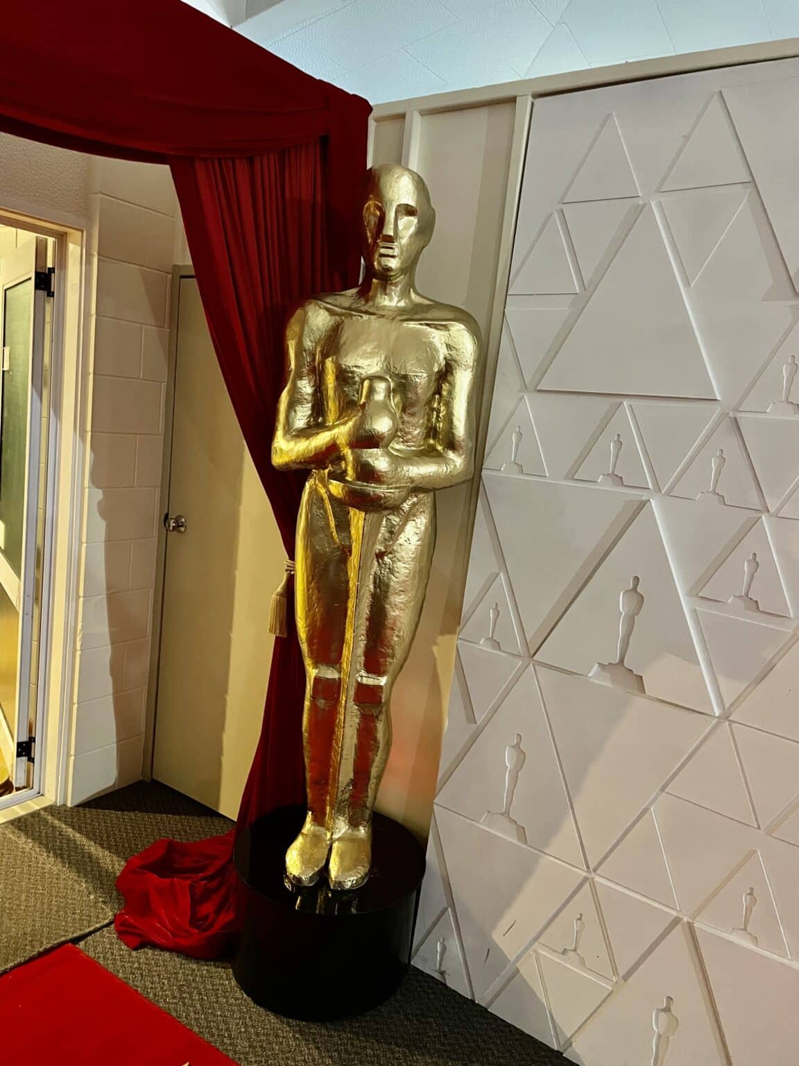 Night at the Oscars / Academy Awards Theme Decor – PartyCrate