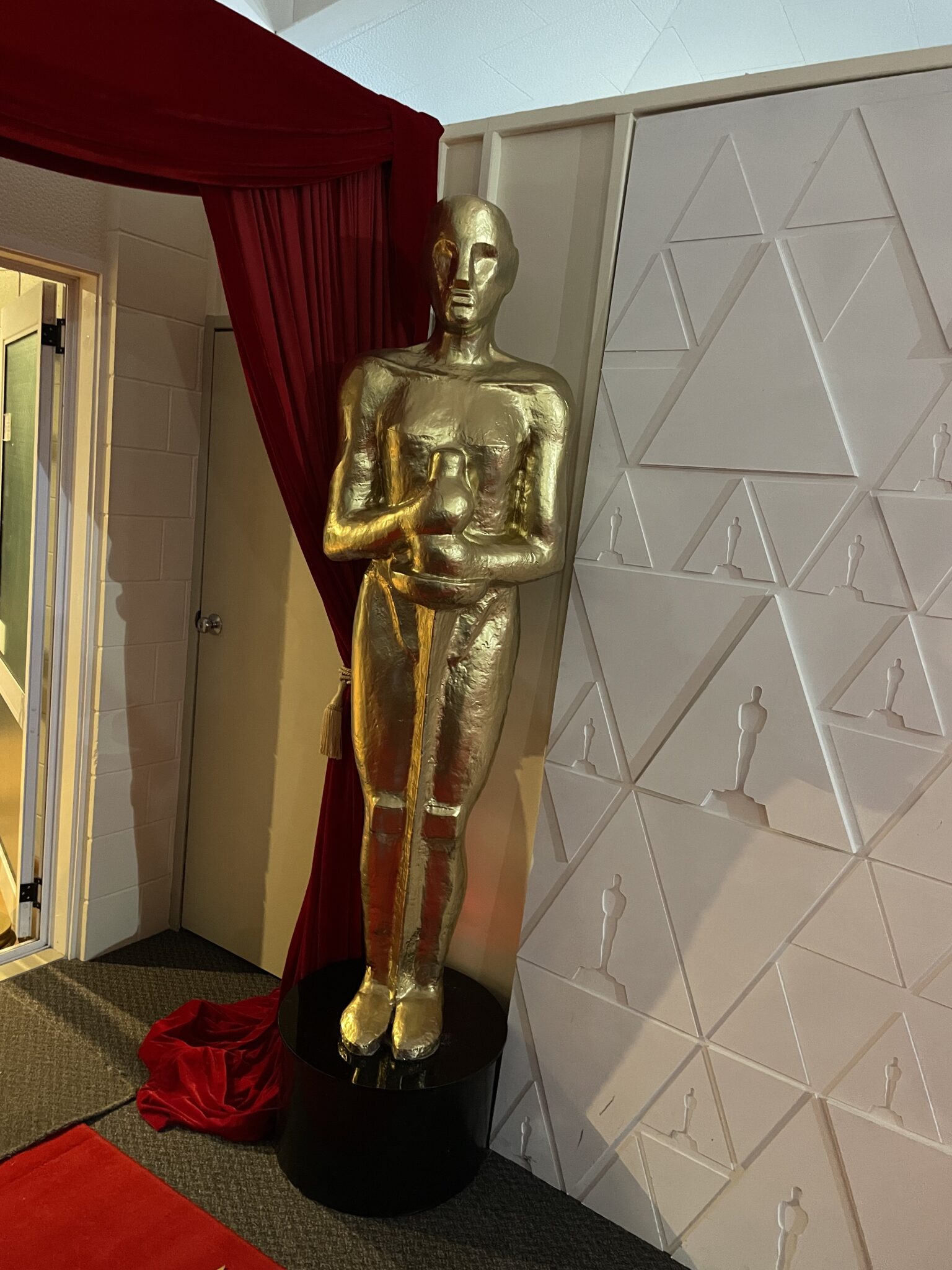 Night at the Oscars / Academy Awards Theme Decor – PartyCrate