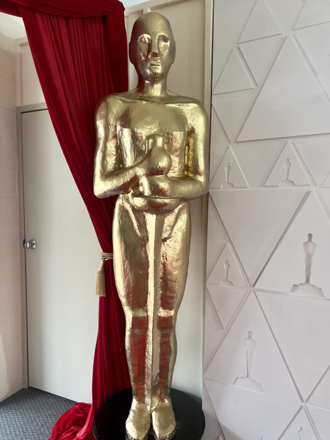 Night at the Oscars / Academy Awards Theme Decor – PartyCrate