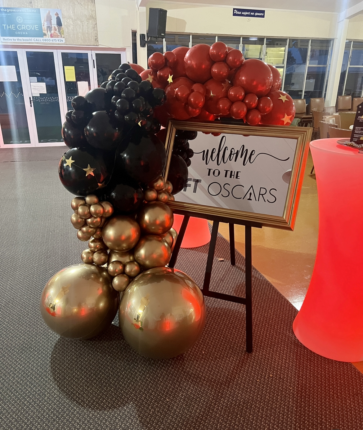 Night at the Oscars / Academy Awards Theme Decor – PartyCrate